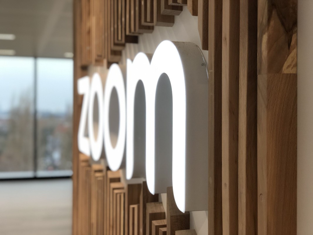 Branding and wayfinding for Zoom Offices