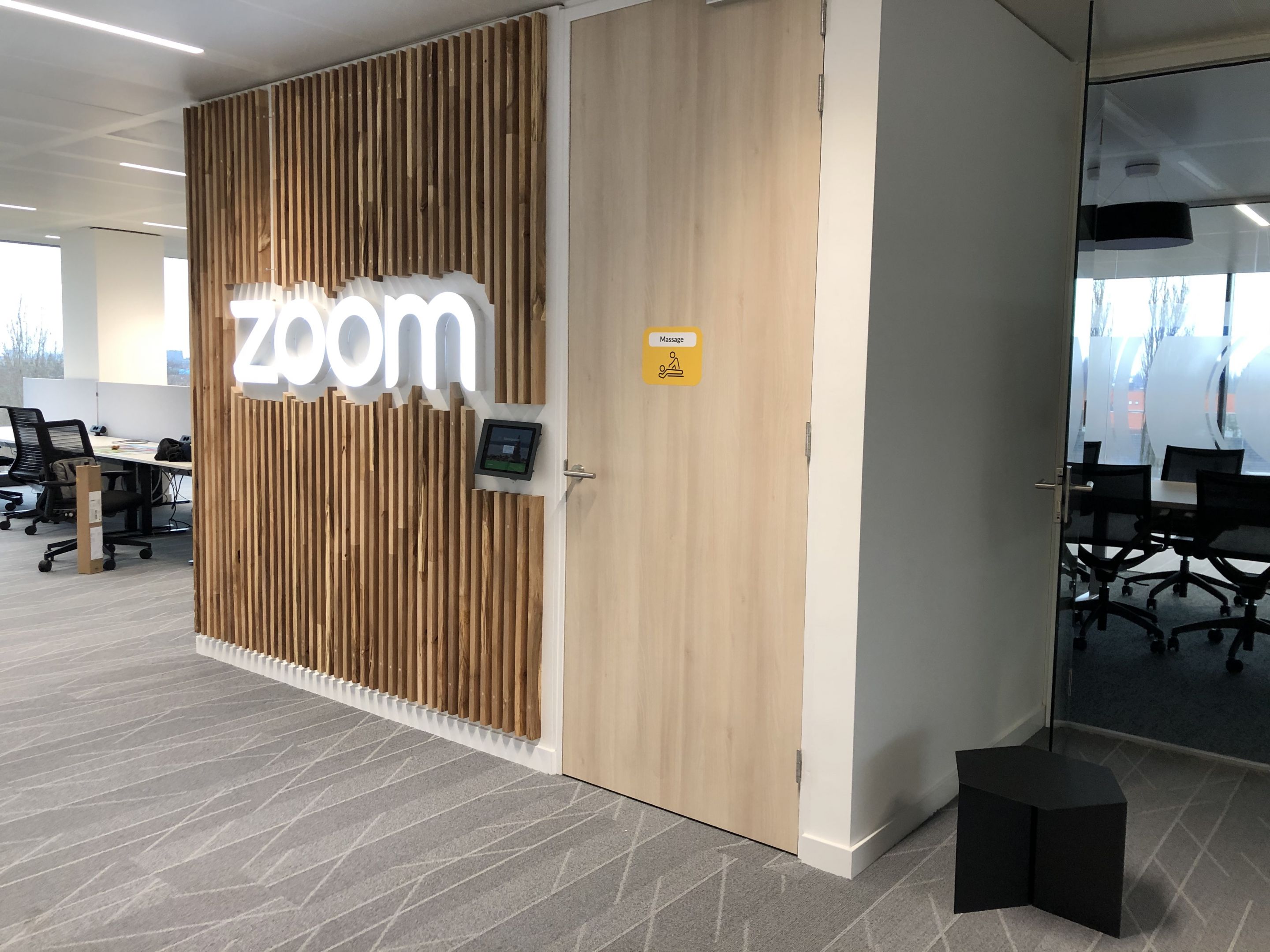 Branding and wayfinding for Zoom Offices
